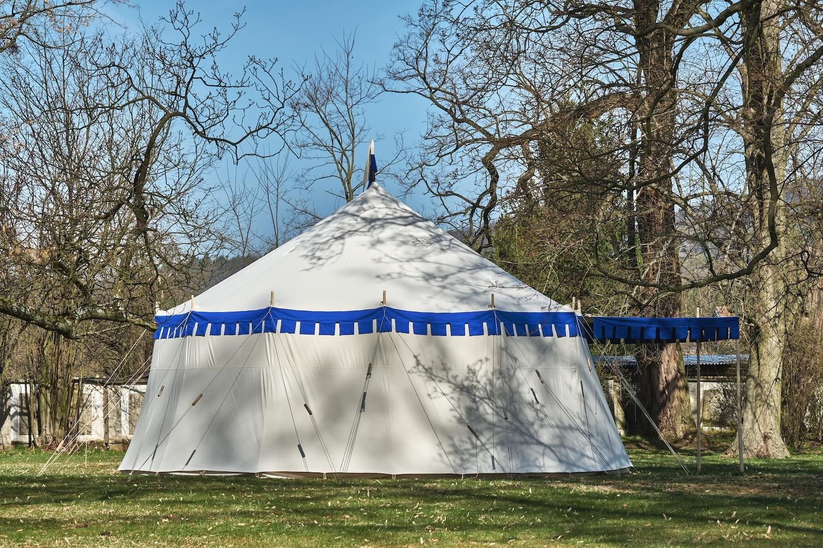 Historical tents manufacturing | FAMTENTS & RENTS